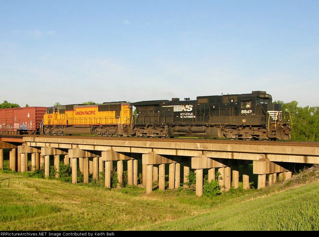 NS 8849 and UP 4174